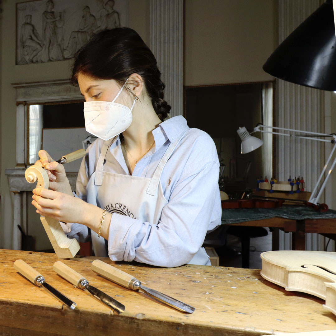 The Violin Scroll - Violin Making School In Cremona | Academia ...